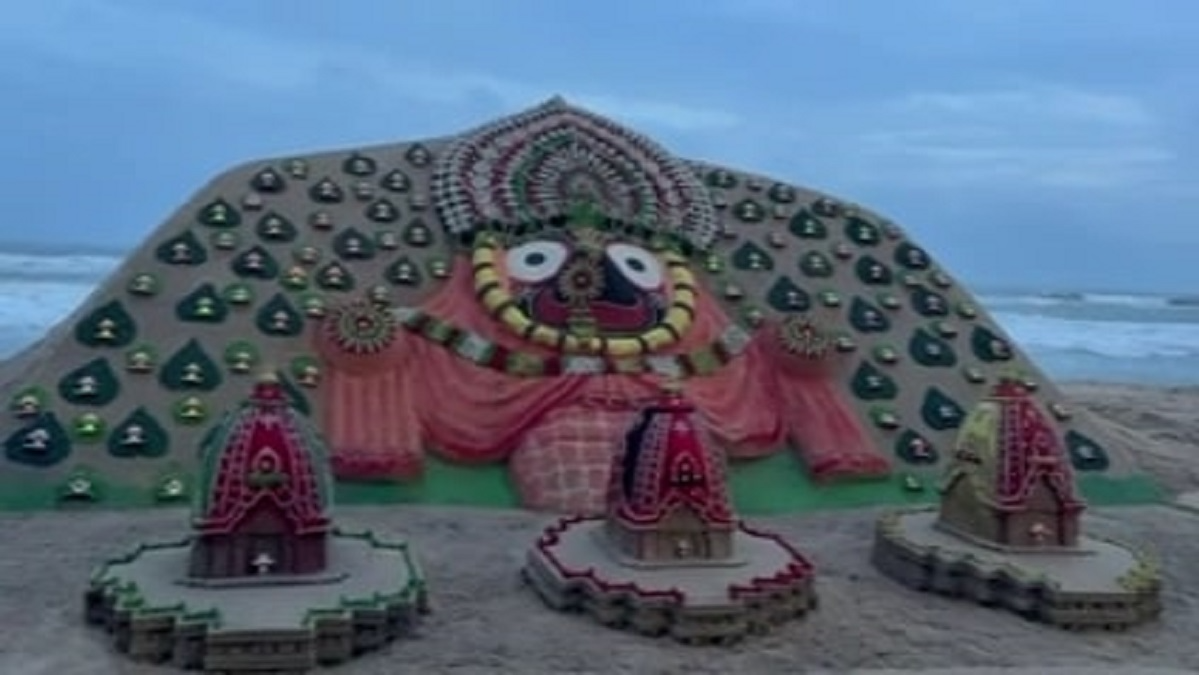 Rath Yatra 2025: Sand Artist Sudarsan Pattnaik Sculpts Lord Jagannath Idol At Puri Sea Beach