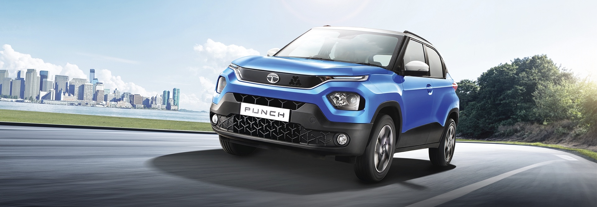 Hyundai Exter vs Tata Punch : स्टायलिश डिझाइन, फीचर्स आणि किंमतीच्या ...