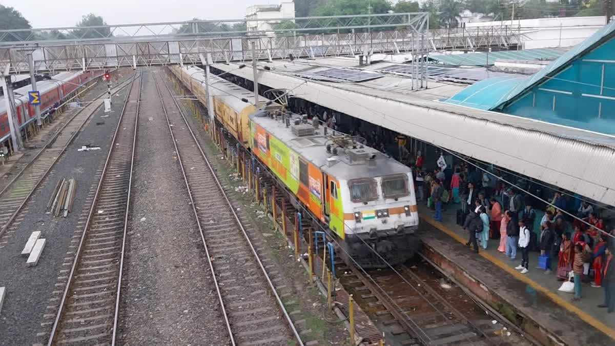 Railway Minister Approves New Train To Link Thiruvarur ...