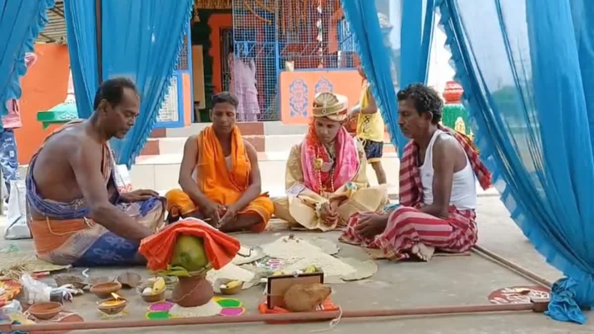 జైలులో ఖైదీ వివాహం- కేసు పెట్టిన యువతే 'పెళ్లి కూతురు'