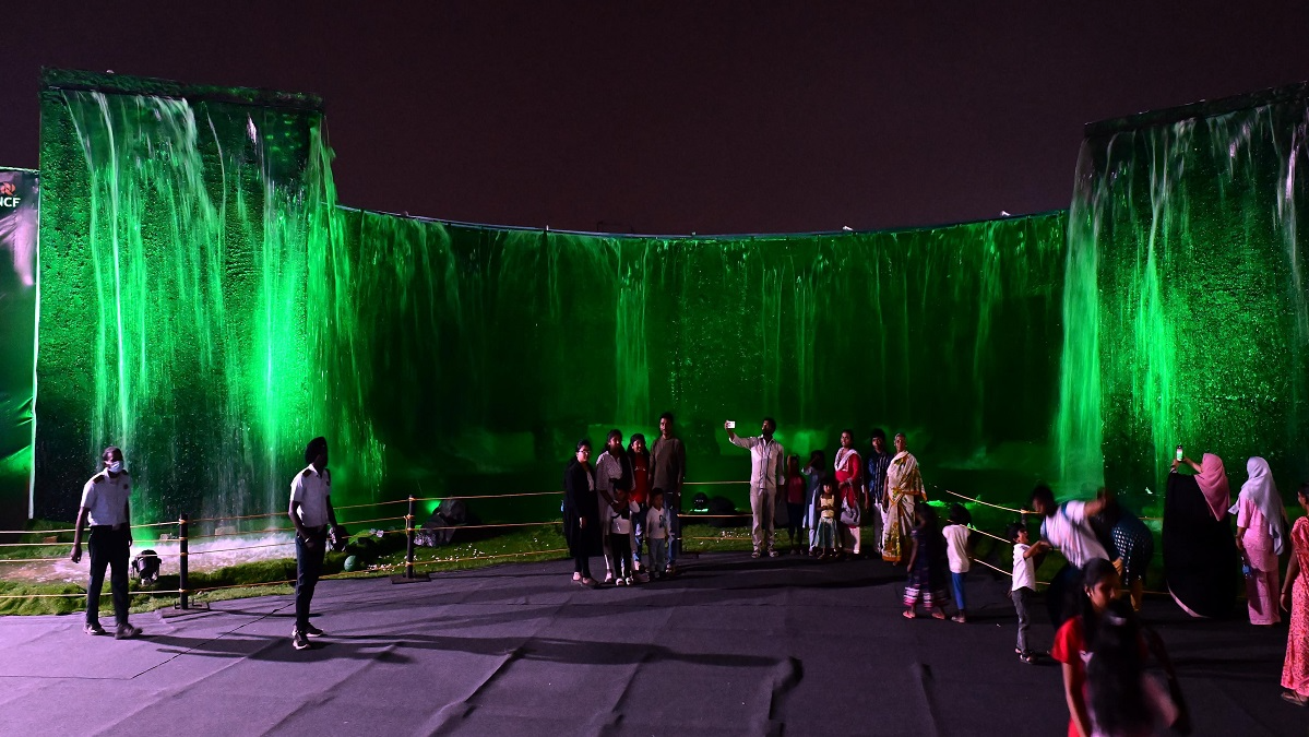 Showstopper: Bengaluru's Own Niagara Falls At Family Fair Brings The ...