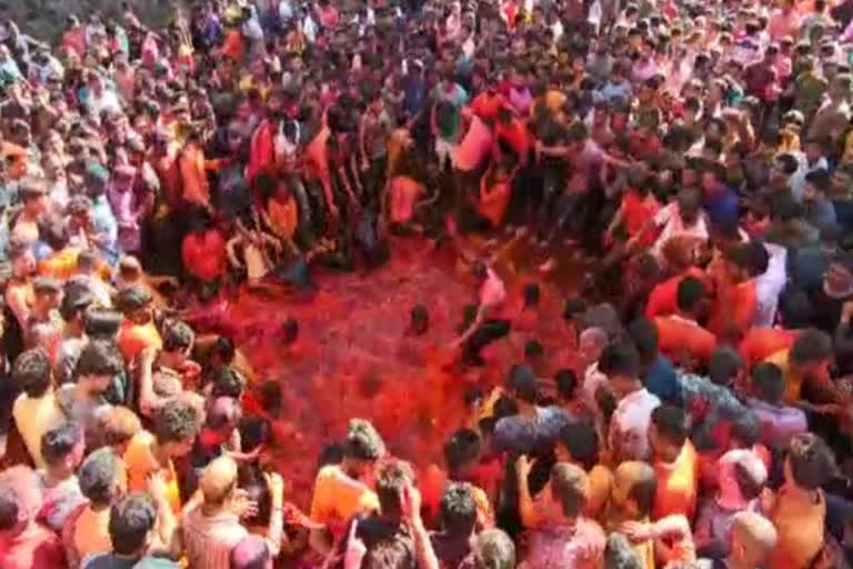 Nashik Rahadi Rangpanchami 2022 : नाशिकमध्ये रंगपंचमीसाठी पारंपारिक ...