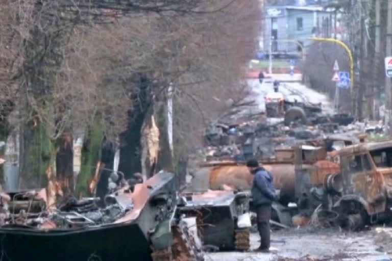 Russia's attack on Ukraine: Bucha, a city of death and destruction ...