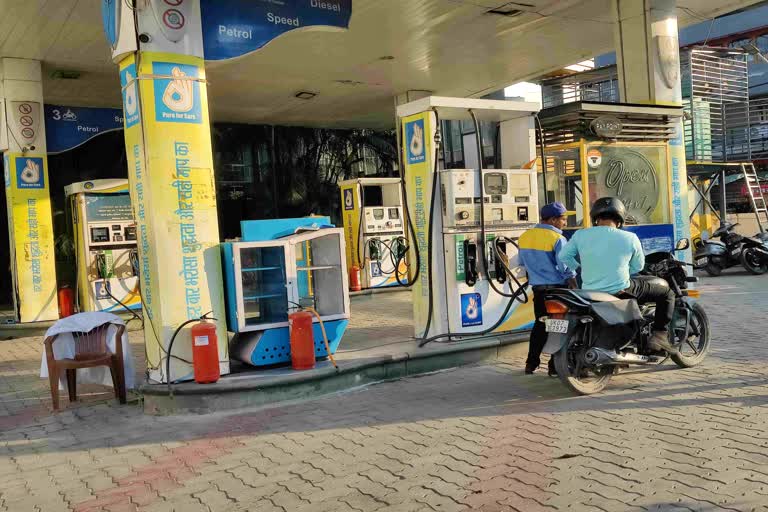 उत्तराखंड में पेट्रोल पंपों पर घटतौली का मामला, तेल कंपनियों ने सप्लाई पर लगाई रोक, case-of ...