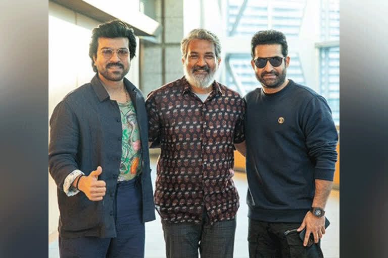 "Love for RRR..." Ram Charan drops picture with SS Rajamouli, Jr NTR ...