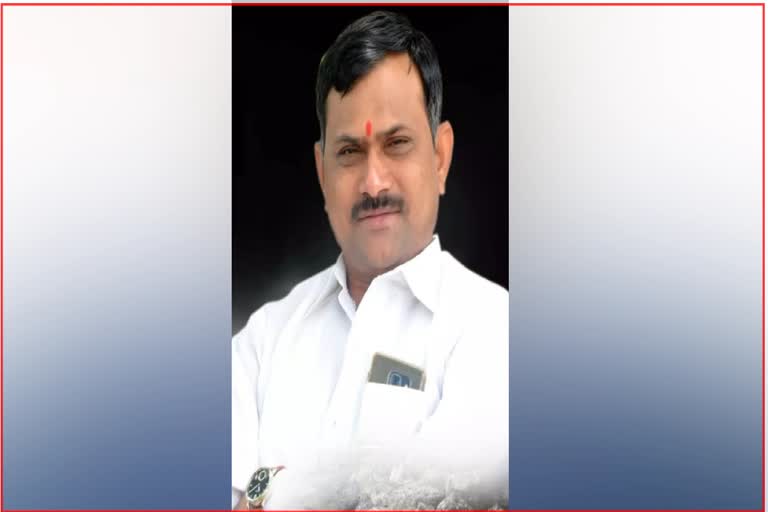 Shashan Aaplya Dari: शासन आपल्या दारी योजनेची आमदाराकडून पोलखोल ...