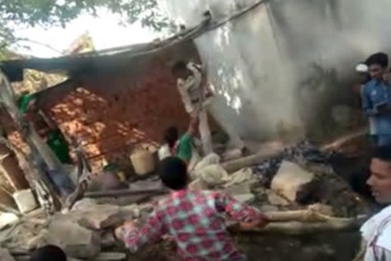 Elderly woman thrashed by lady constable in MP