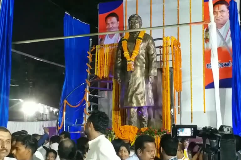 Chhattisgarh CM unveils statue of 'Bastar Tiger' Karma